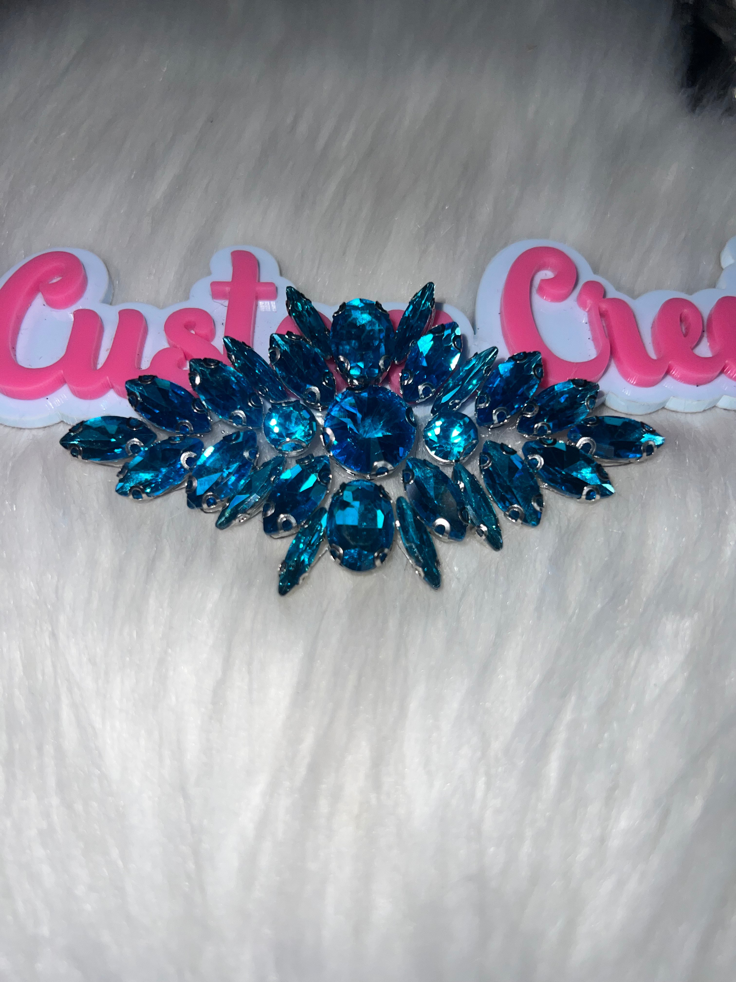 🔹 Aqua Blue Crystal Cluster – DT’s Custom Creations